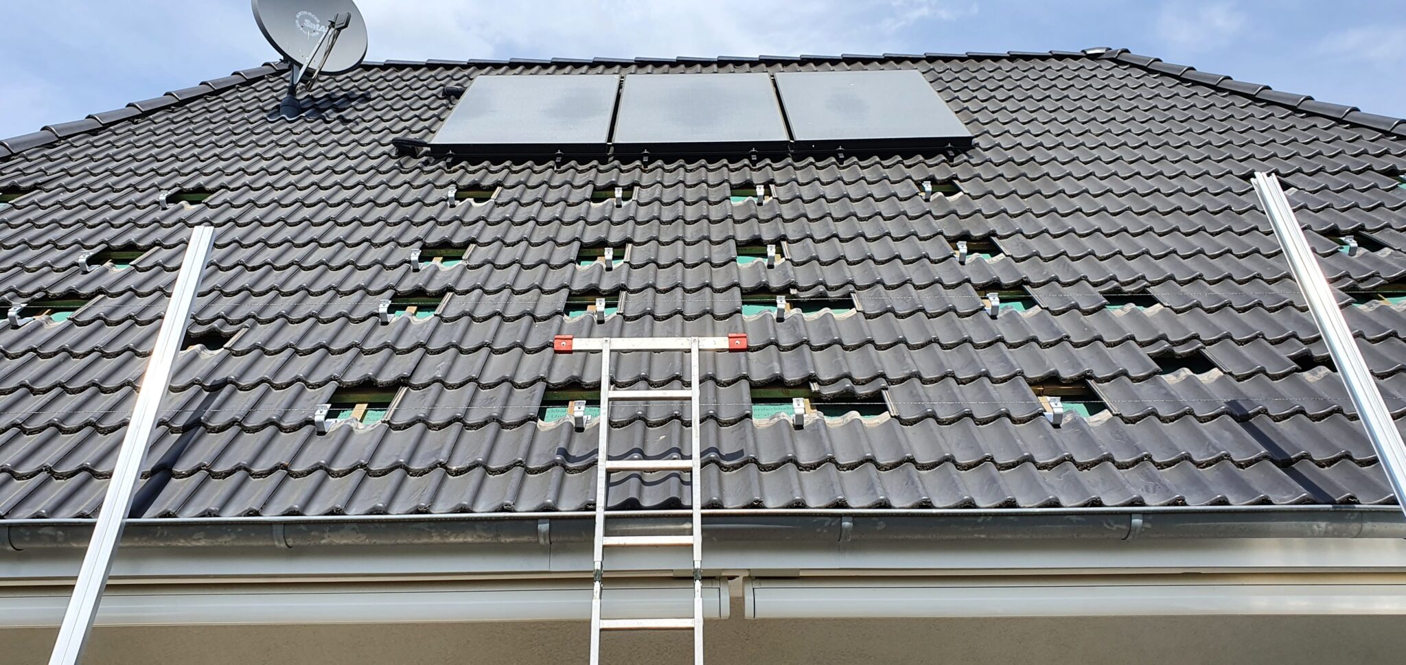 Die Installation einer PV-Anlage: Ein umfassender Leitfaden